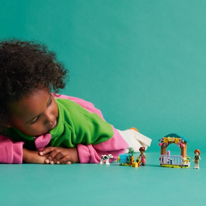 Конструктор Friends 42607 Ясли для телят. Autumn's Baby Cow Shed — LEGO ...